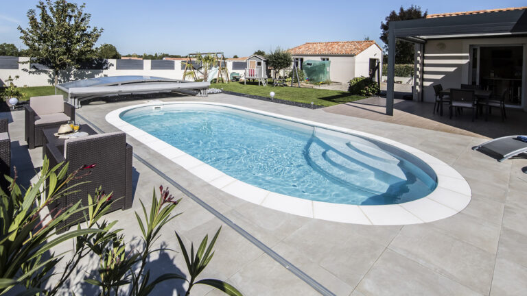 Square pools – choosing the shape of your future pool