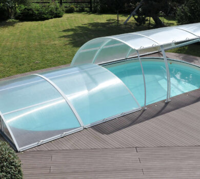 Abris piscine - chauffer et sécuriser sa piscine avec un abris ...