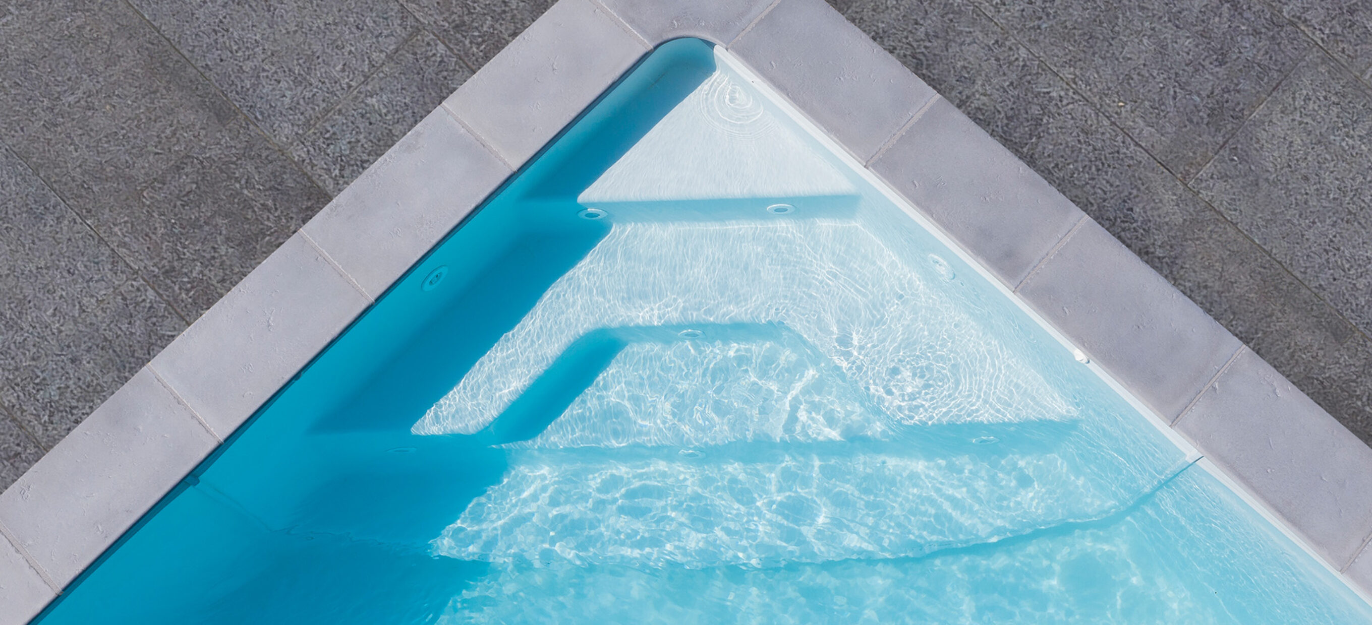 Our Square model corner steps | Waterair Swimming Pools