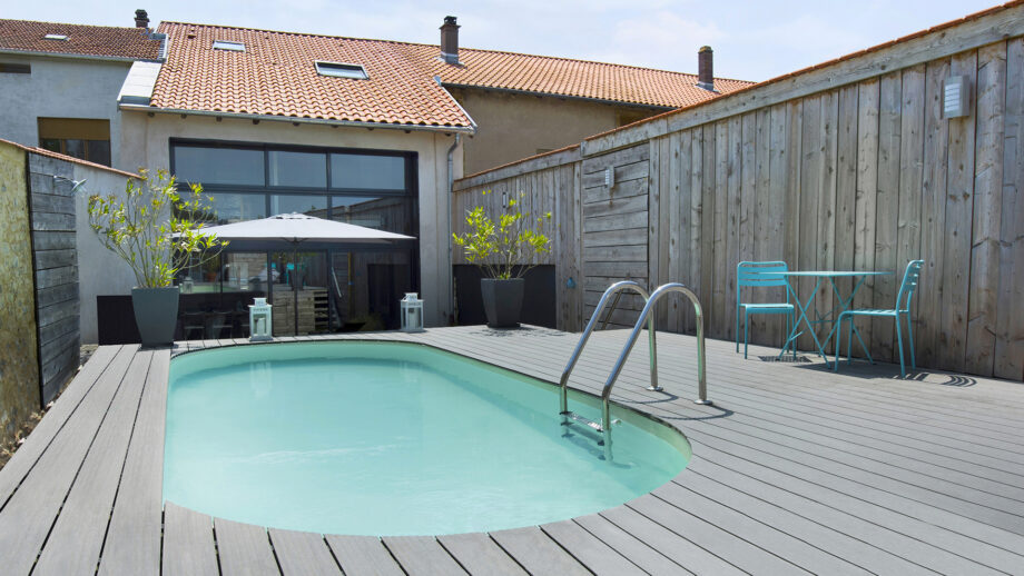 Square pools – choosing the shape of your future pool