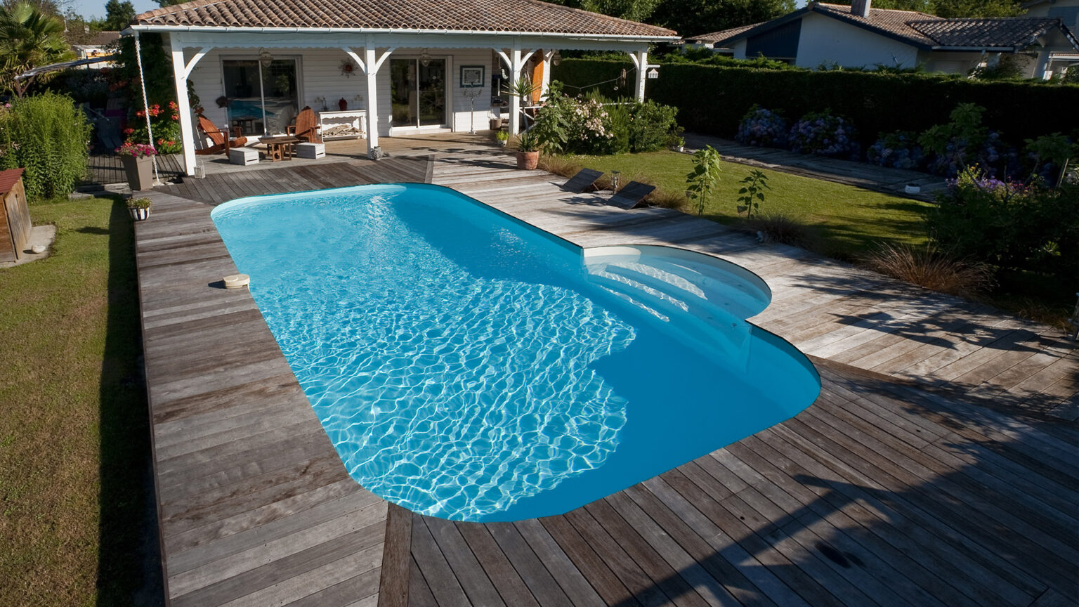 Taille de piscine - bien choisir les dimensions de sa piscine ...
