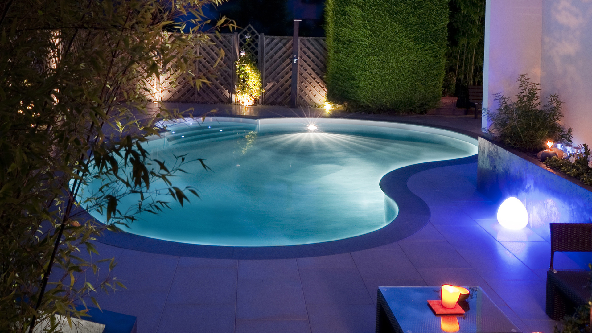 Projetor de piscina de led - ilumine sua futura piscina