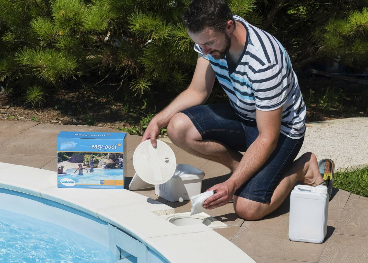 Nos produits de traitement pour l’entretien manuel de votre piscine ...