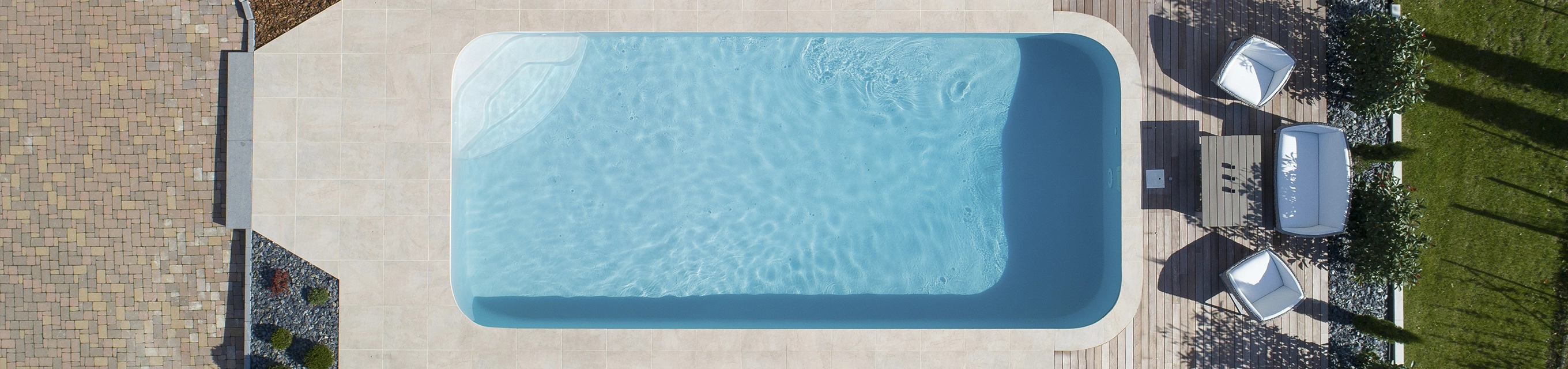 Choisir la profondeur de sa piscine et son fond - quels critères